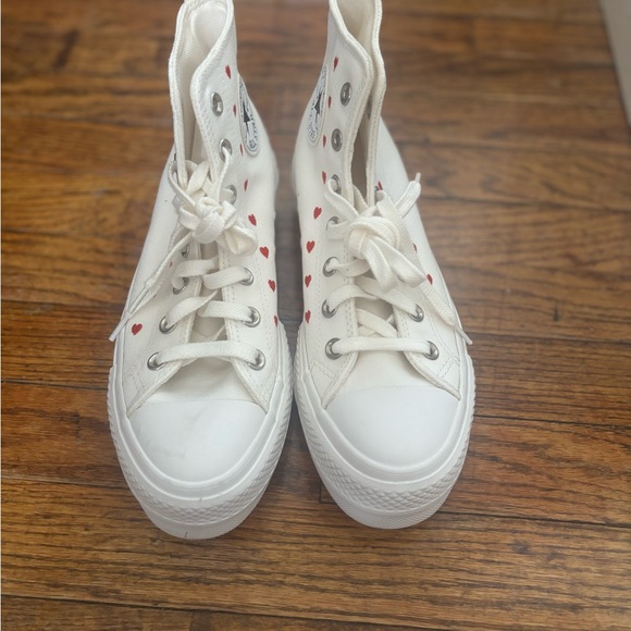 Converse | Shoes | Converse White Hightop Sneakers With Red Hearts ...
